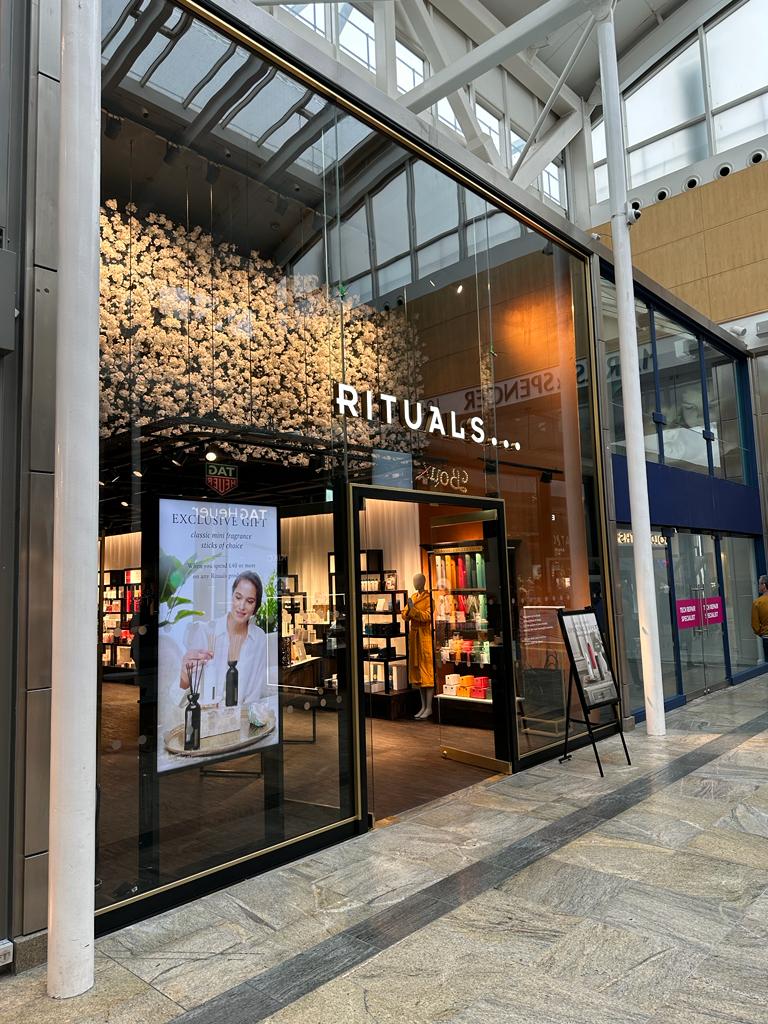 Aluminium Shop Front Design and Installation - E-Tech Group Ltd